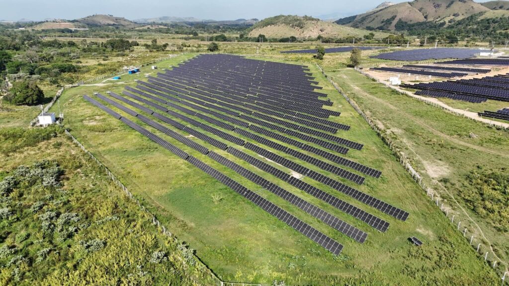 Usinas Solares do Solo (Fazendas Solares) - Aura Energia | Energia ...